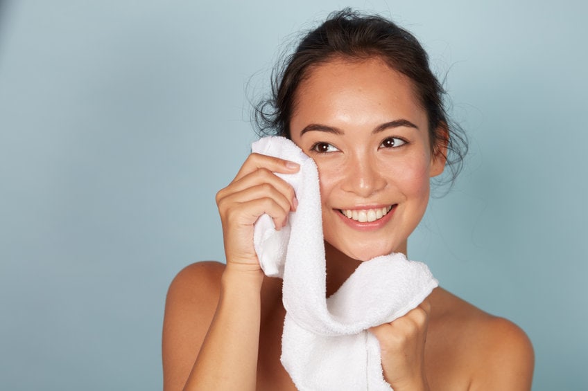 Balance Oily Skin & Shine: A Simple NZ Skincare Routine